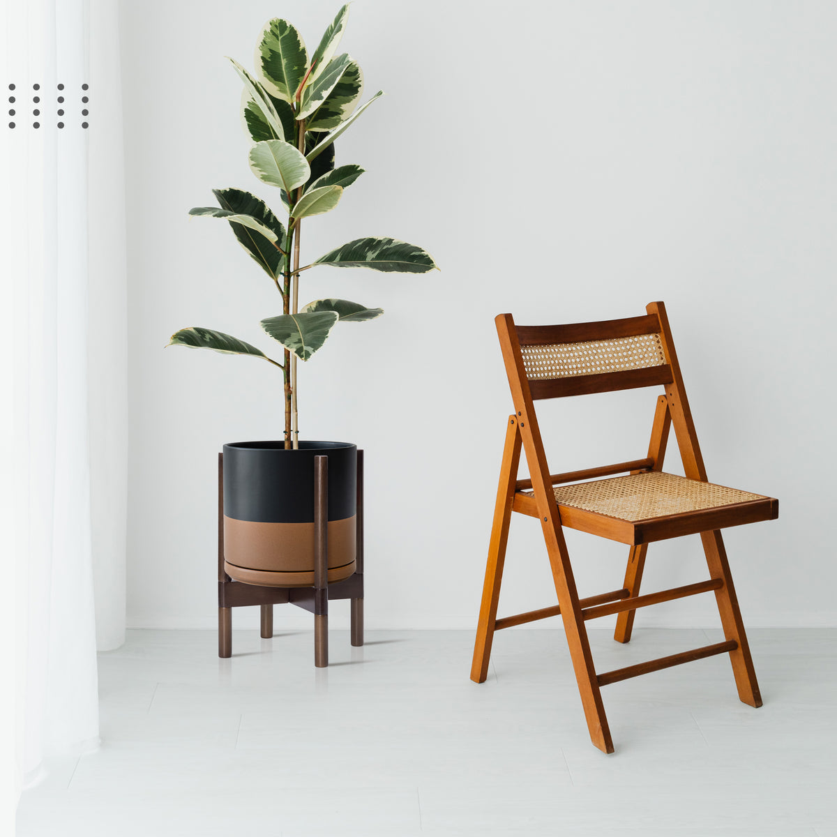 Ceramic Planter with Walnut Color Stand - 10 Inch – D'VINE DEV